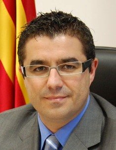 Lalcalde i el seu equip de govern municipal obriràn el Casal de la Gent ...